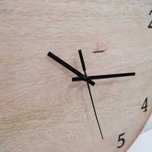 Mango Wood Clock Round Type Pendulum Simple and Elegant Wooden Wall ...