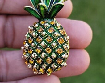 Pineapple Brooch - Etsy UK