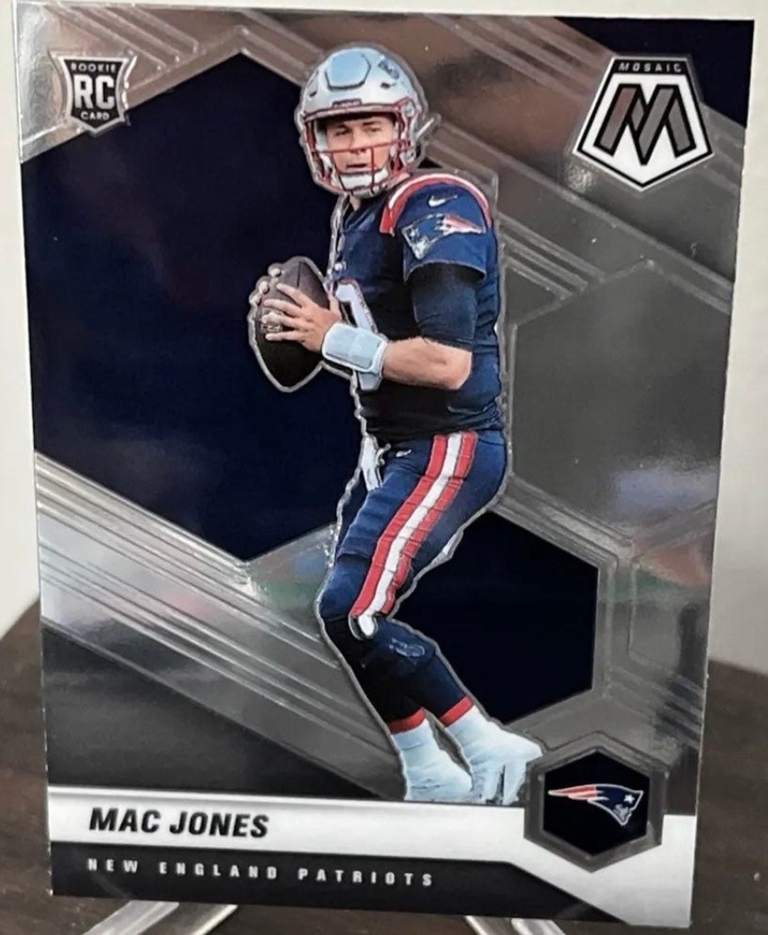 Mac Jones Rookie Card 2021 NFL Panini Mosaic Base Mint Collectible ...