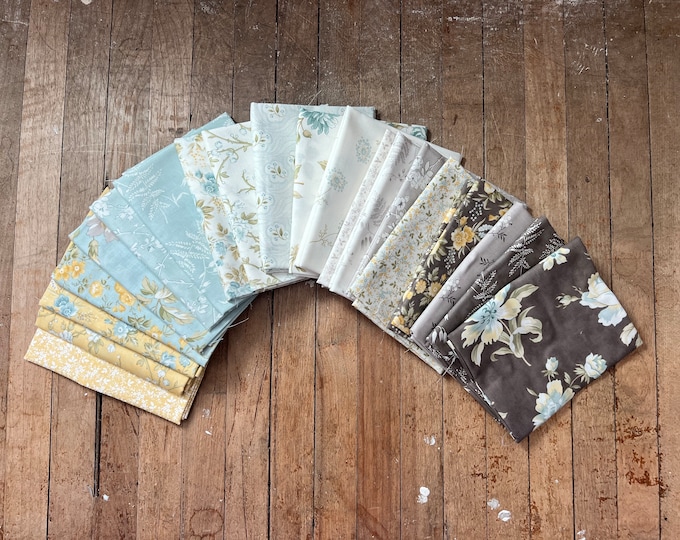 Shoreline Fat Quarter Bundle, Camille Roskelley 40 Fat Quarters, 10 ...