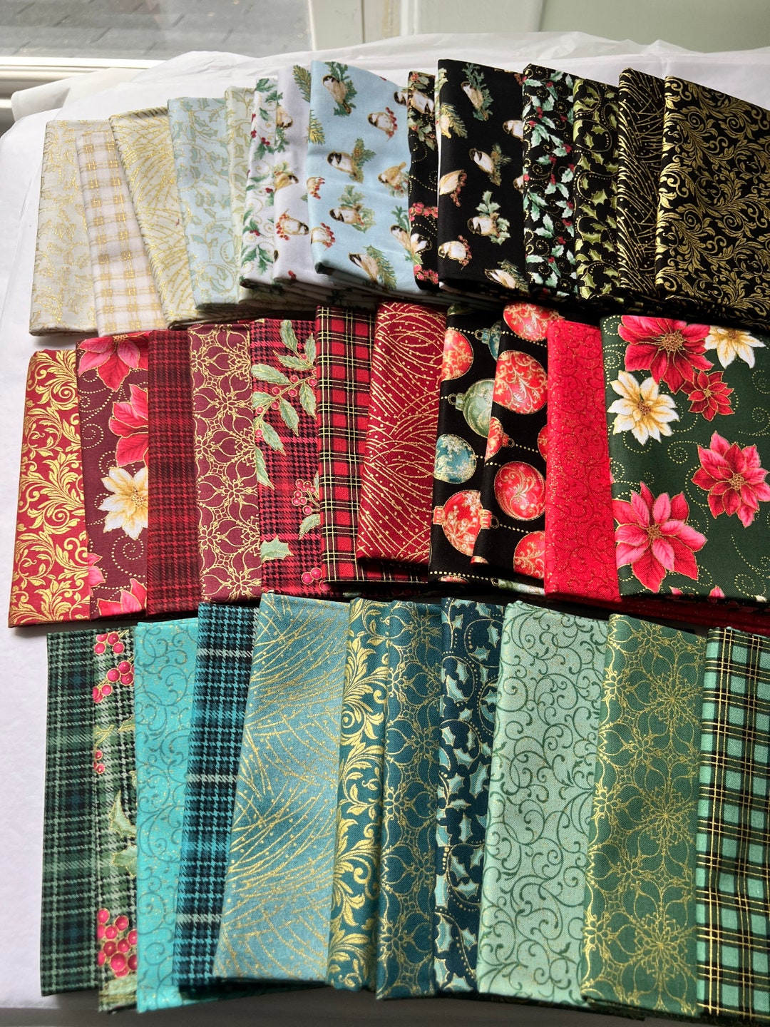 Christmas Fat Quarter Bundle, Festive Medley Fabric Bundle, 37 Fat ...