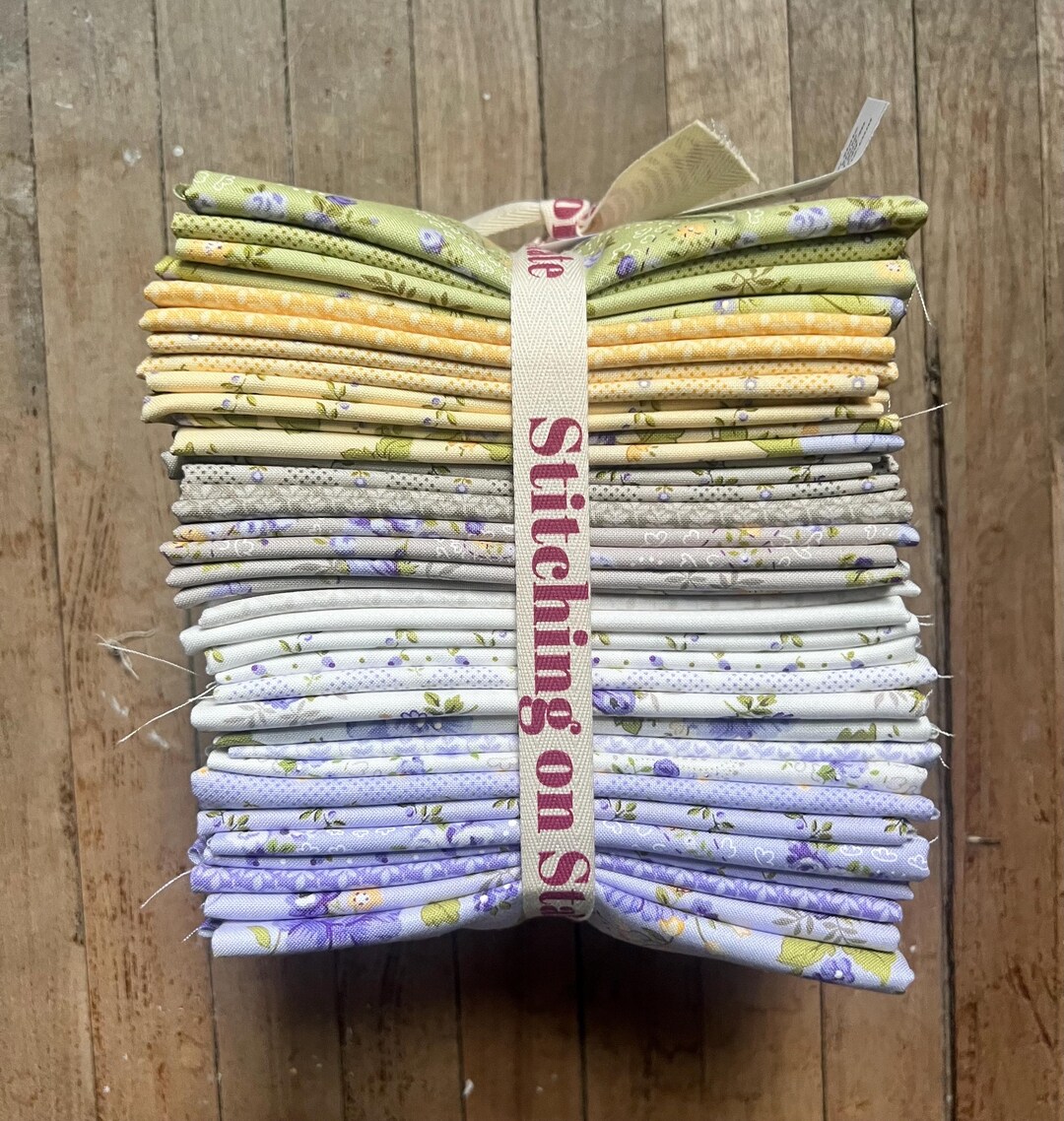 Georgia Fat Quarter Bundle by Brenda Riddle Fat Quarter Bundle Green ...