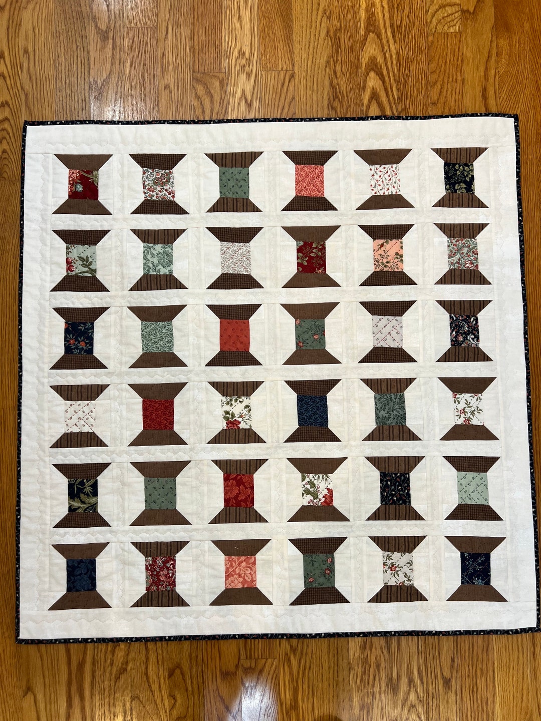 Candy Spools Mini Quilt Kit, Moda Table Topper Kit, Table Topper ...