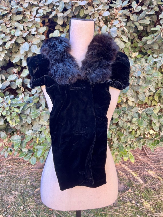 vintage velvet and fur - Gem