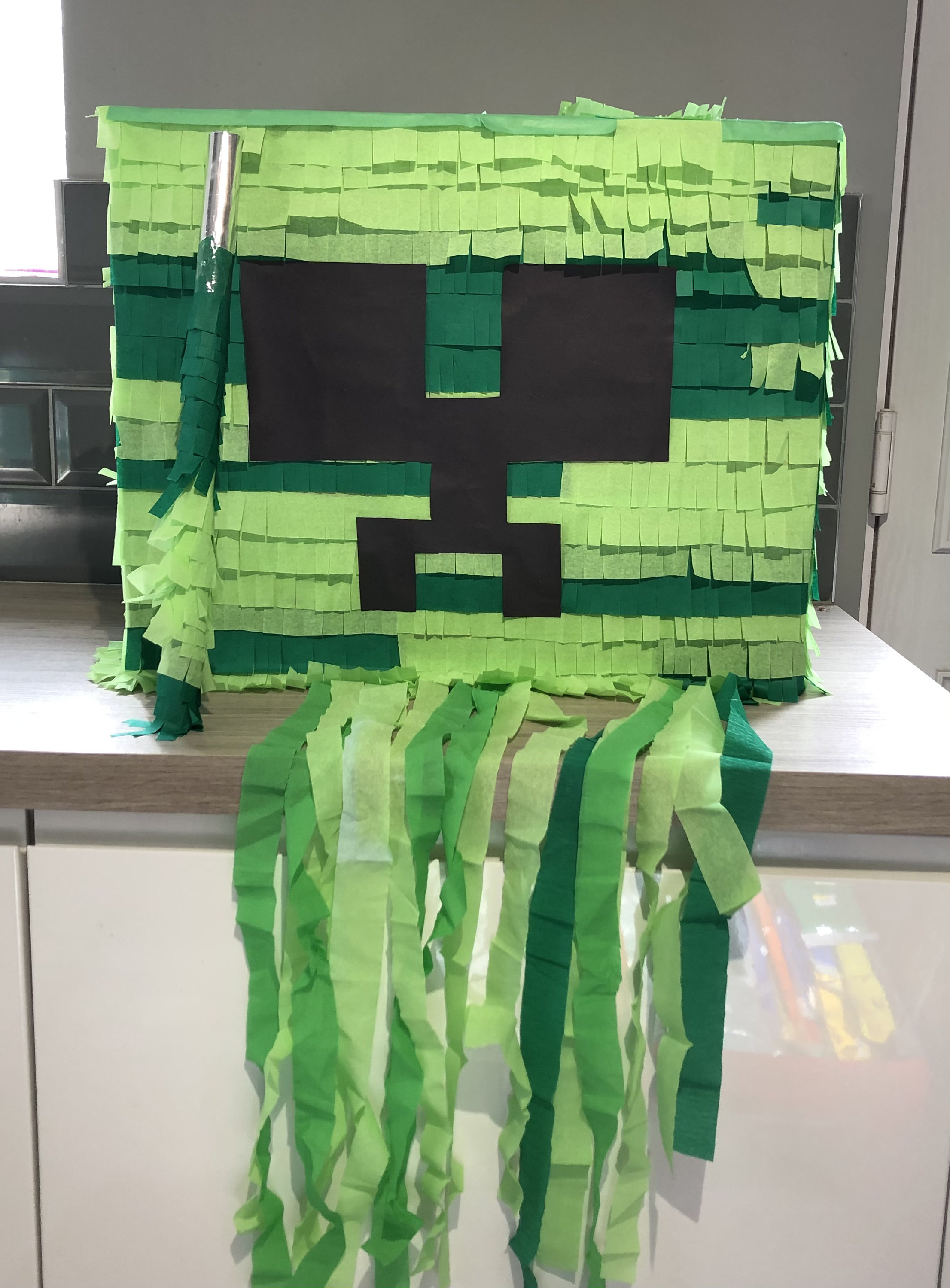 Creeper Piñata & Wooden Piñata Stick - Etsy.de