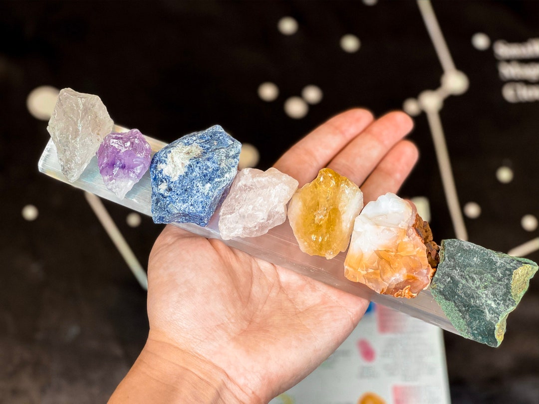 Raw Crystal 7 Chakra Set With Selenite Plate, Chakra Crystals, Chakra ...
