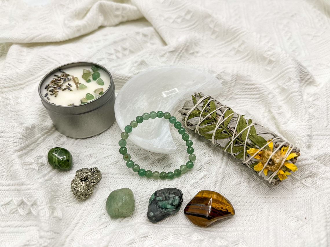 Deluxe Abundance Set Abundance Crystals Attract Wealth and - Etsy