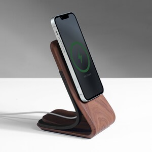 Magsafe Wireless Charging Dock for iPhone 12,13,14,15 | Vertical ...