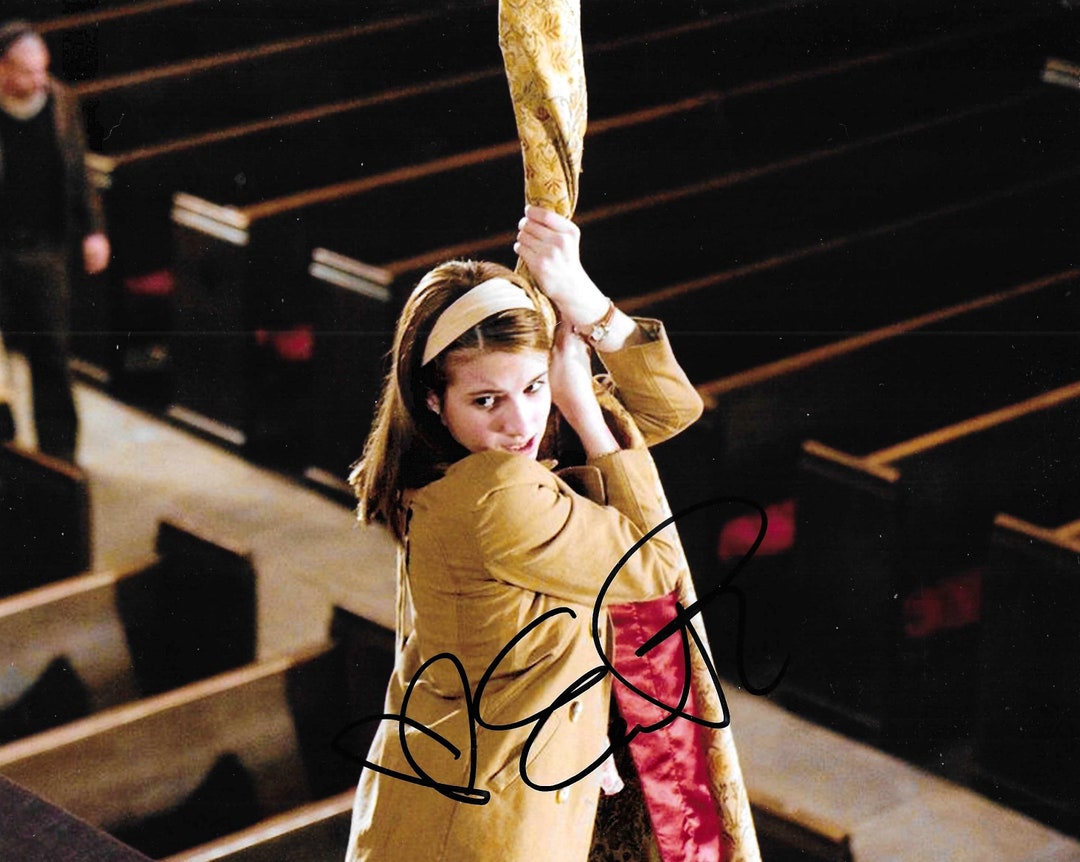 Emma Roberts "nancy Drew" Signed 8x10 Photograph - Etsy