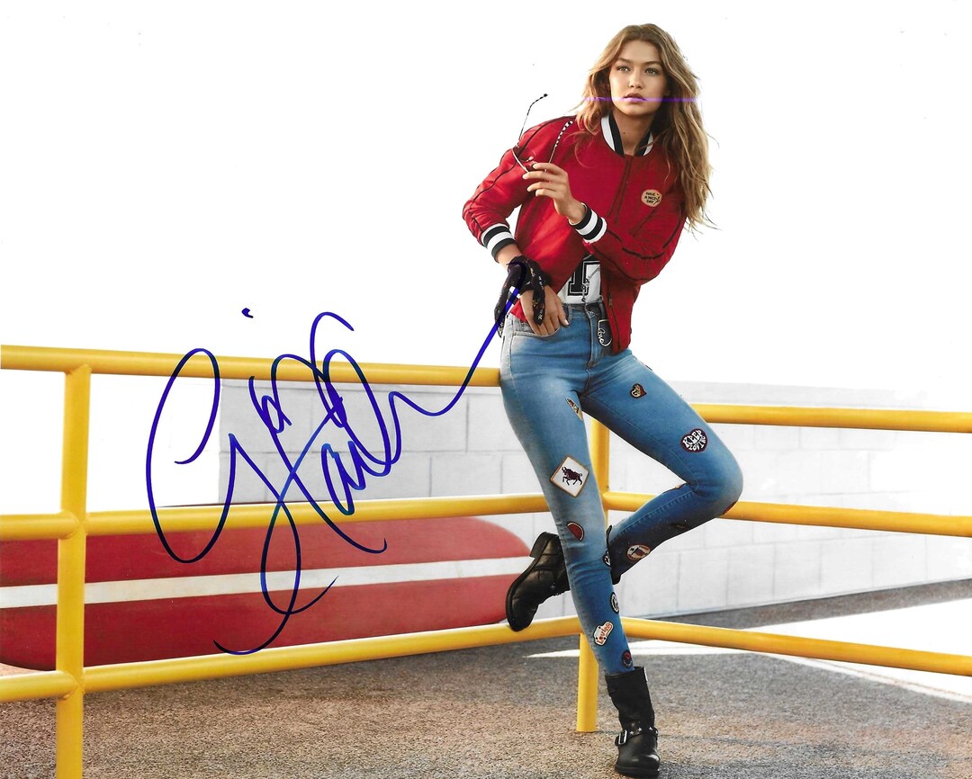 Gigi Hadid Signed 8x10 Photograph - Etsy
