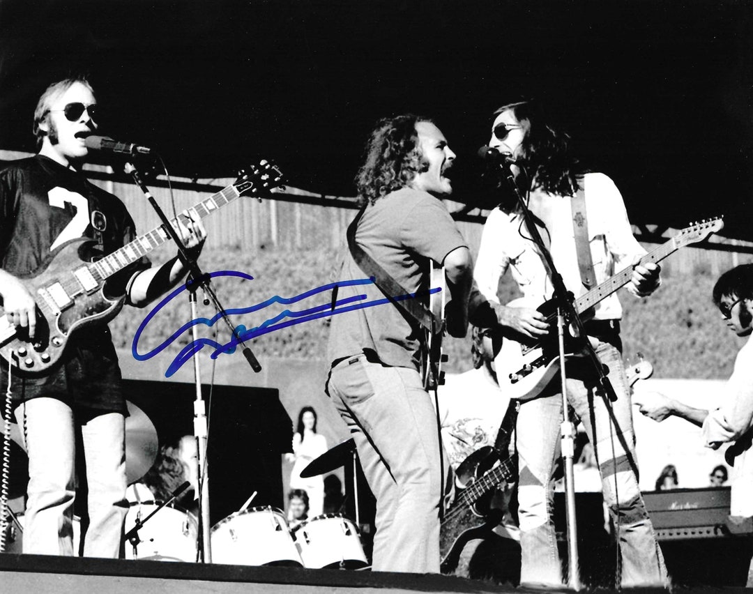 Graham Nash, Signed 8x10 Photograph - Etsy