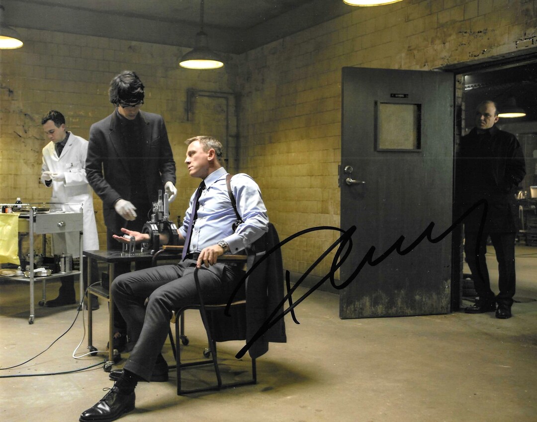 Daniel Craig, James Bond, Spectre, Signed 8x10 Photograph - Etsy