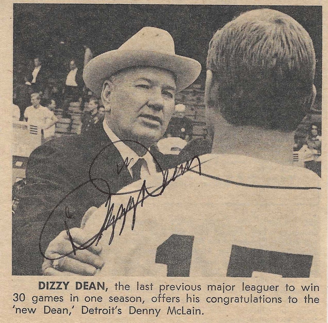 Dizzy Dean, Hall of Fame, Signed 4.25x4.25 Original Sporting News Clip ...