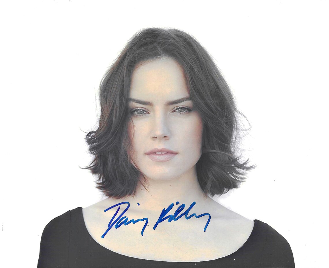 Daisy Ridley, Signed 8x10 Photograph - Etsy