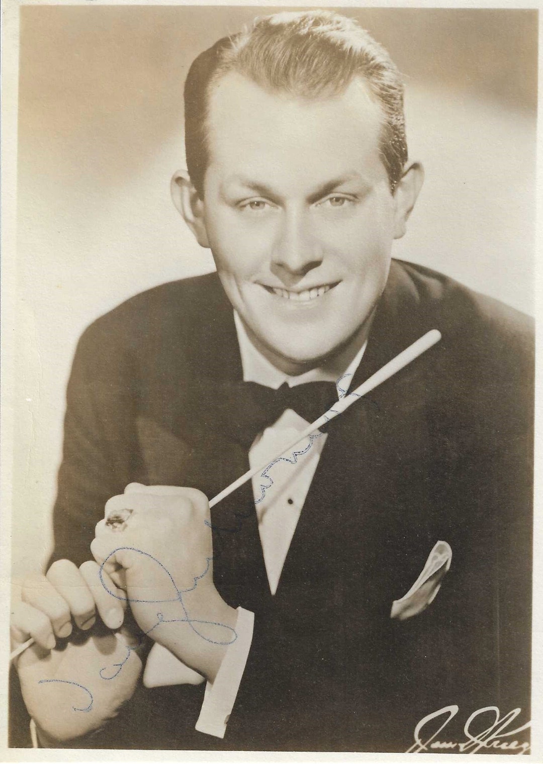 Vaughn Monroe Orchestra Leader Signed 4.75x6.5 Photograph - Etsy