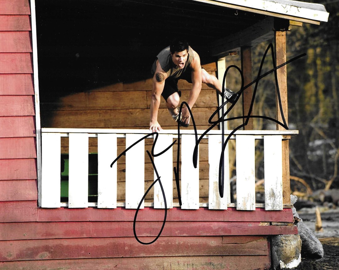 Taylor Lautner, Twilight New Moon Saga, Signed 8x10 Photograph - Etsy