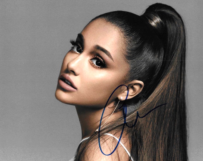 Ariana Grande, Signed 8x10 Photograph - Etsy