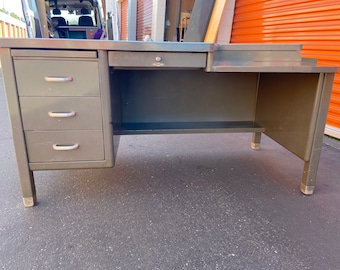 Large Vintage Metal Tanker Desk/table Made in the USA by Generalaire ...