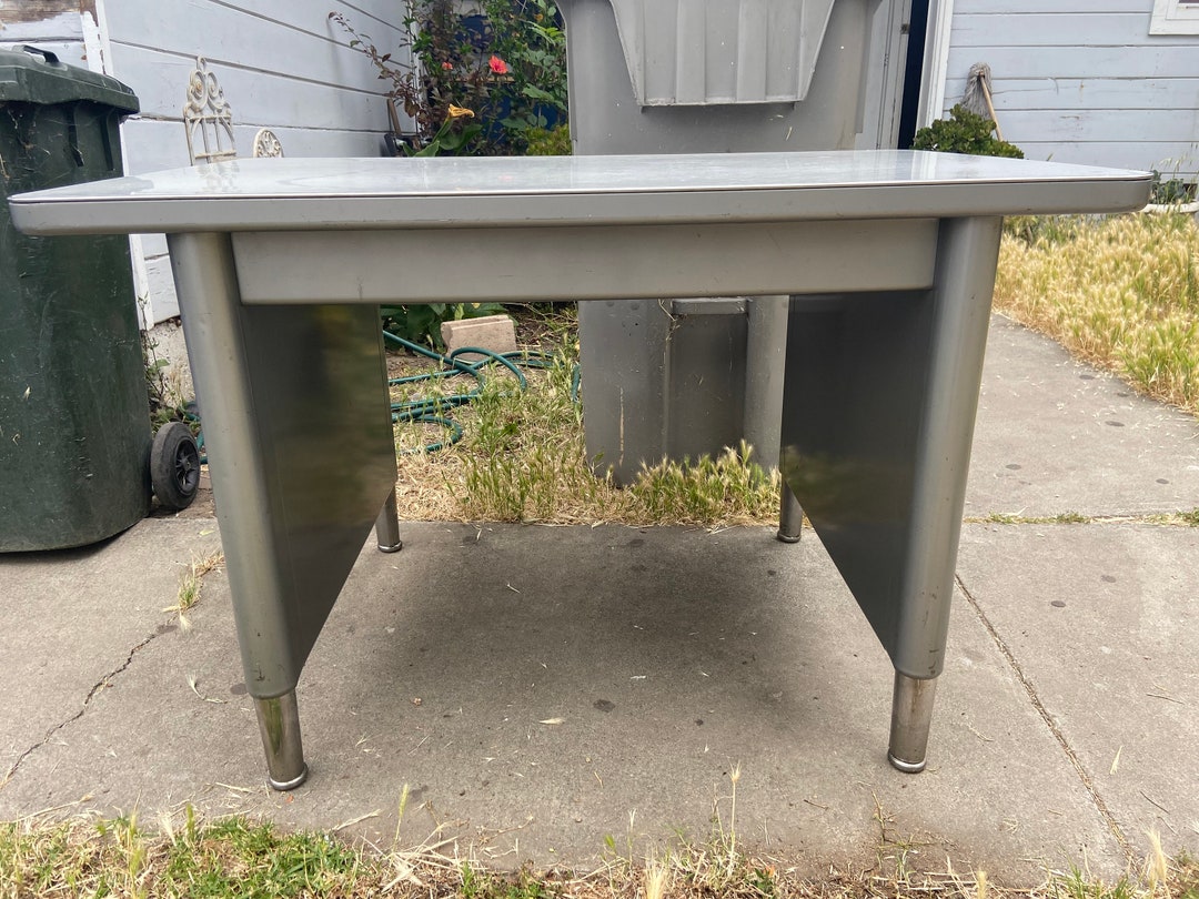 Vintage Mid Century Modern Metal Desk Table - Etsy