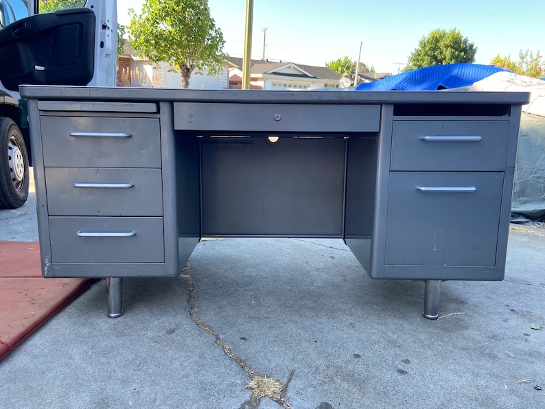Steelcase Vintage Industrial Metal Tanker Desk - Etsy