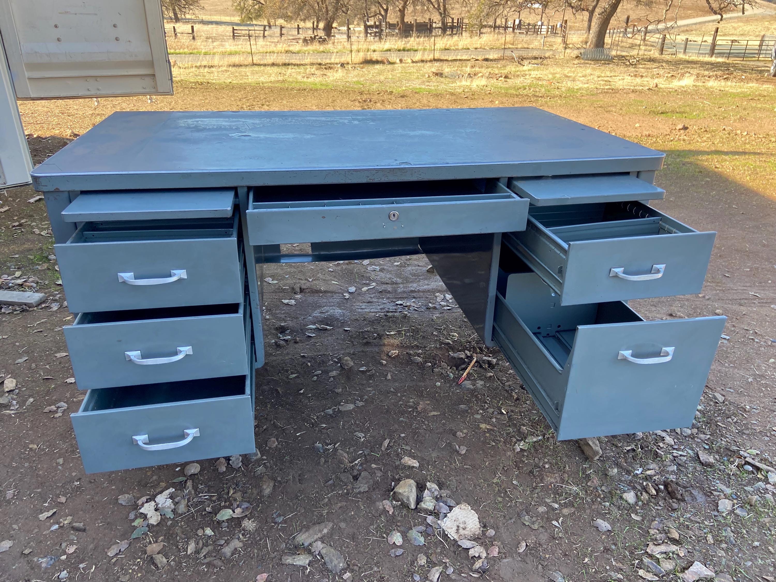 Vintage Mid Century Modern Metal Tanker Desk - Etsy