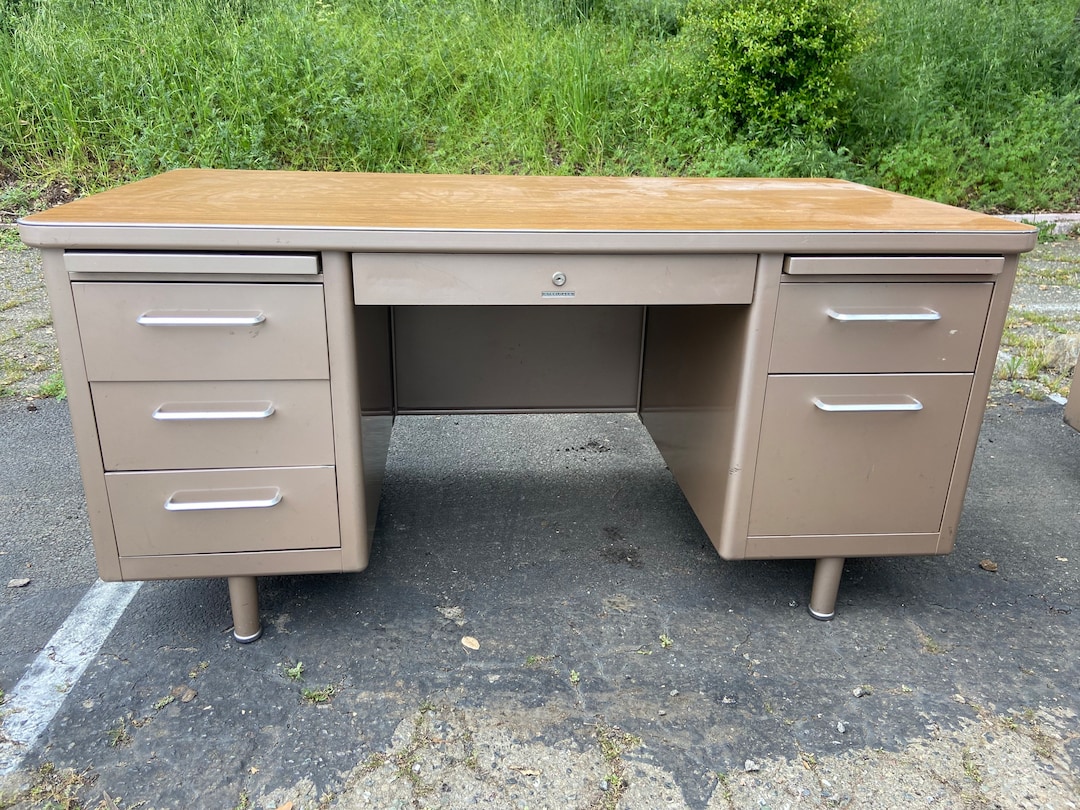 Steelcase Vintage Mid Century Modern Metal Tanker Desk - Etsy
