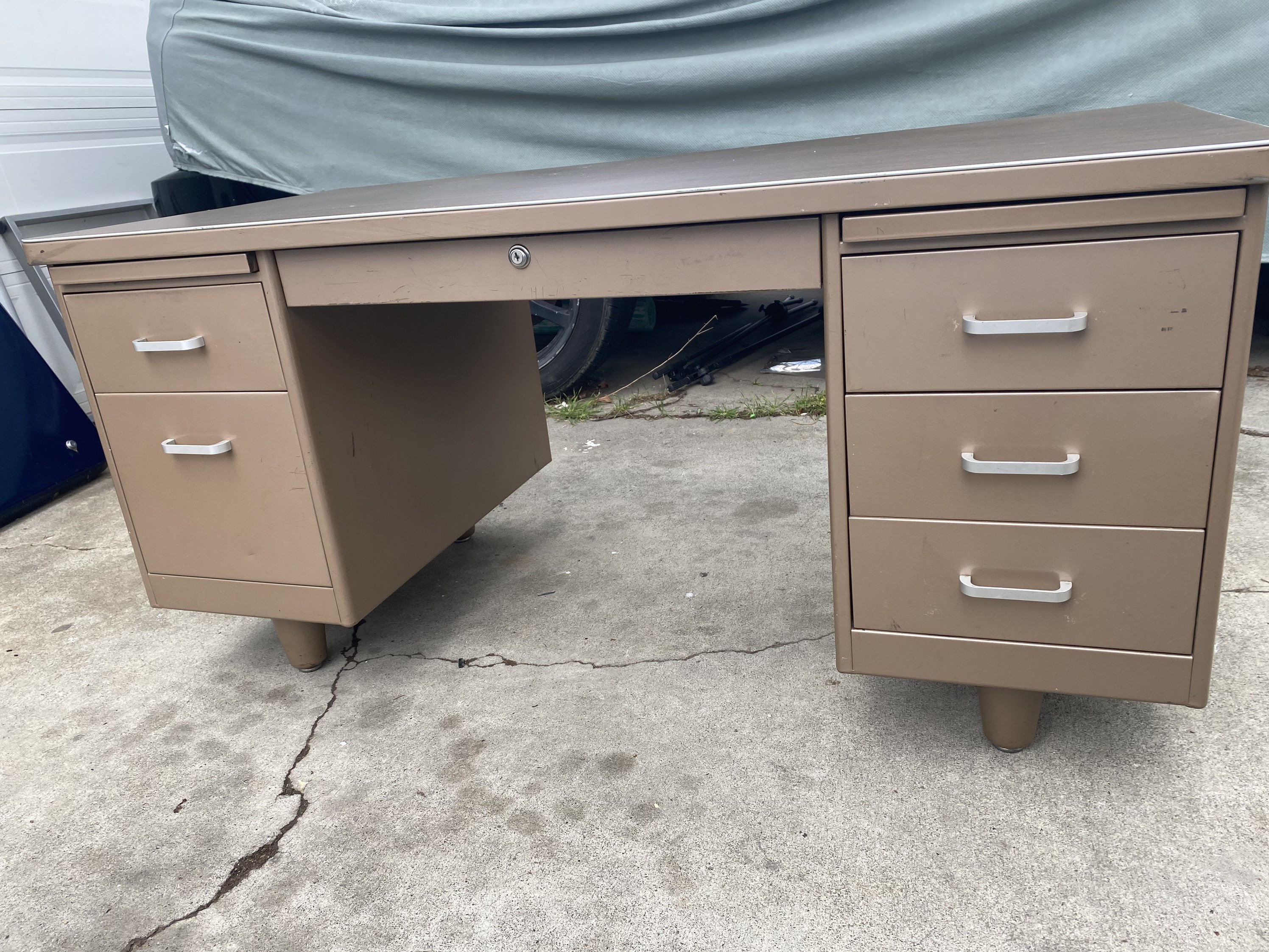 Vintage Mid Century Modern Metal Tanker Desk - Etsy