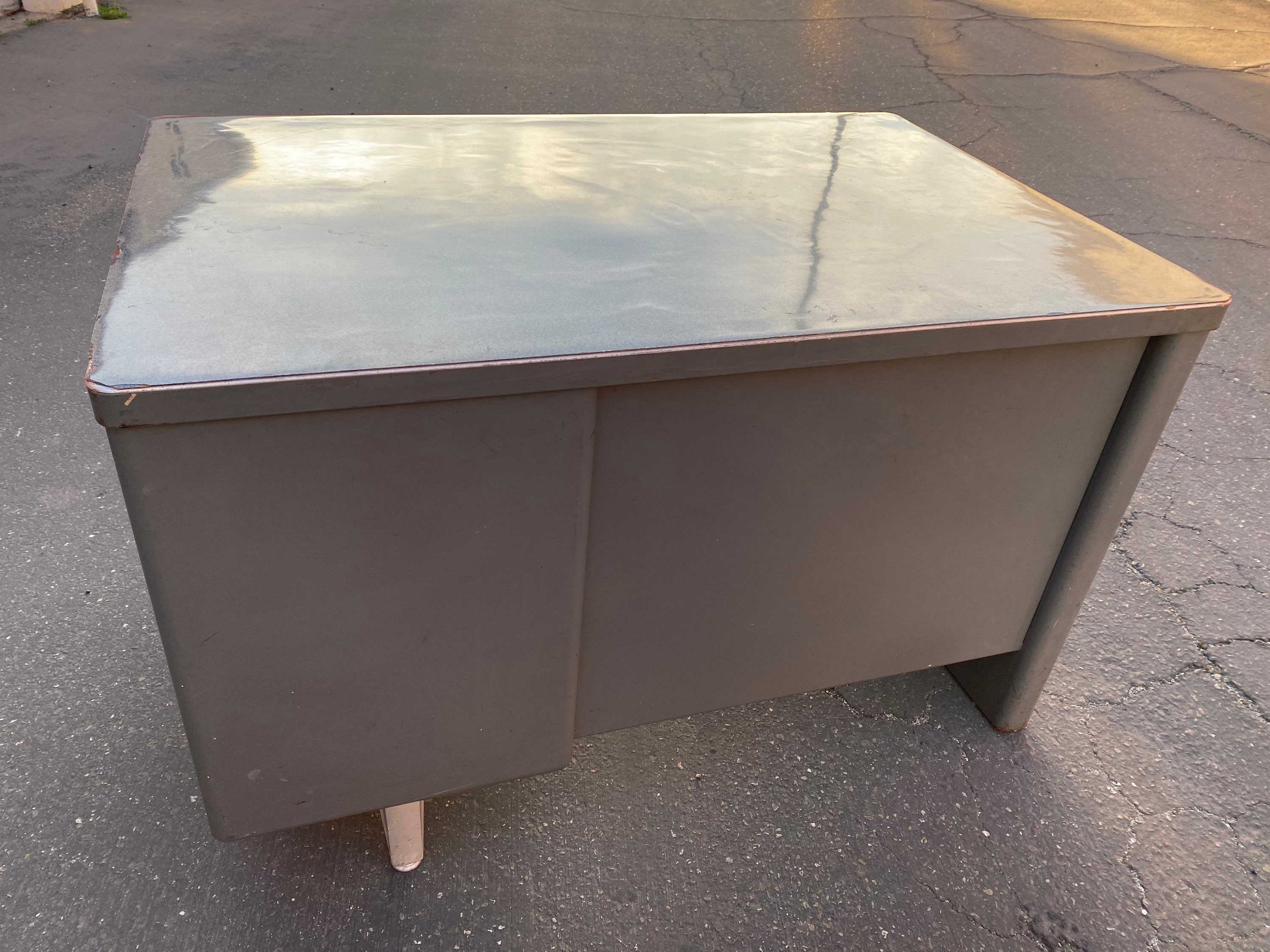 Vintage Metal Tanker Desk - Etsy