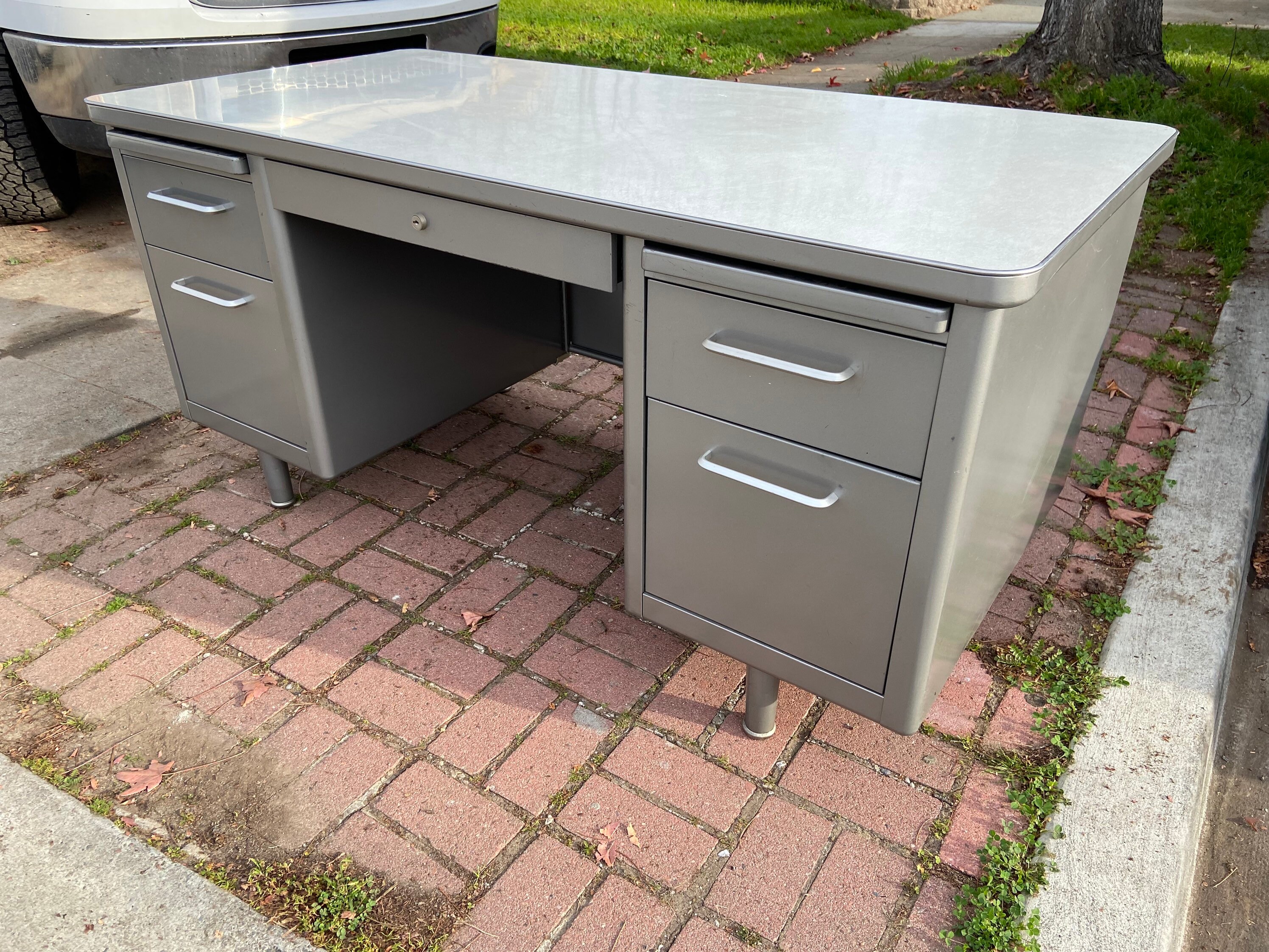 Steelcase Vintage Metal Tanker Desk - Etsy