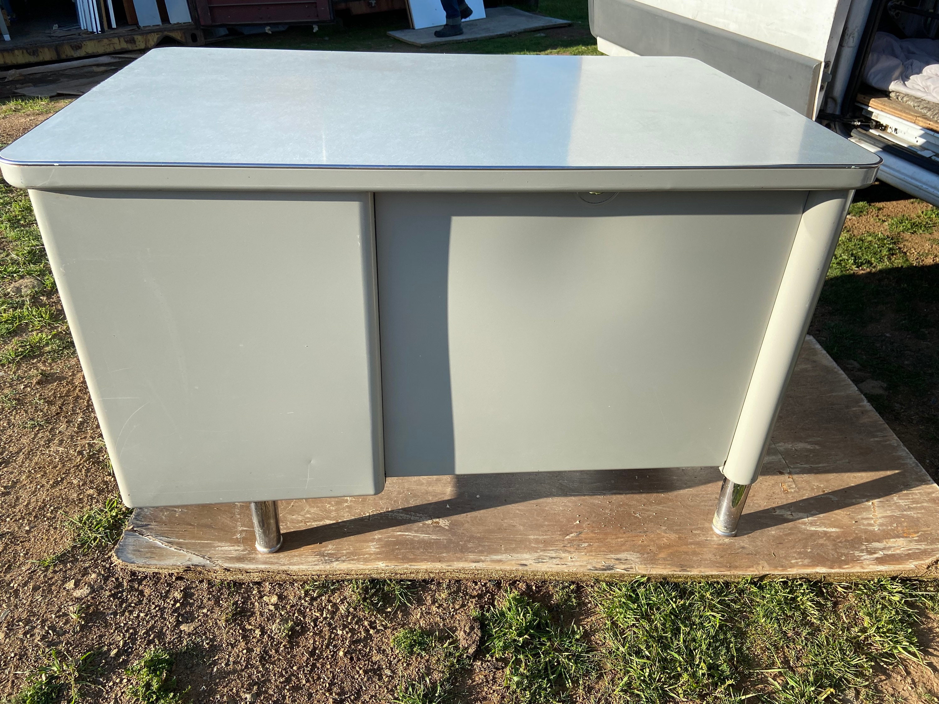 Steelcase Vintage Mid Century Modern Tanker Desk - Etsy