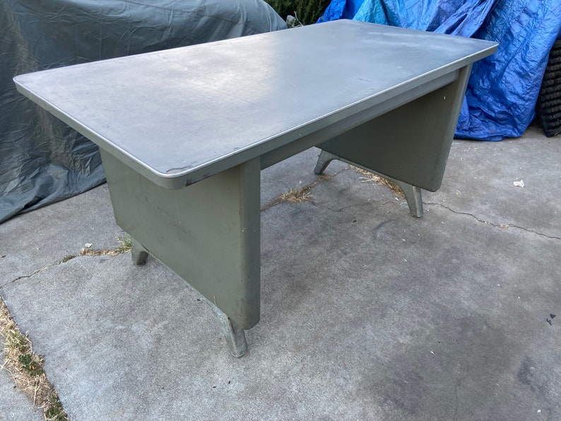 Cole Steel Vintage Metal Tanker Desk - Etsy
