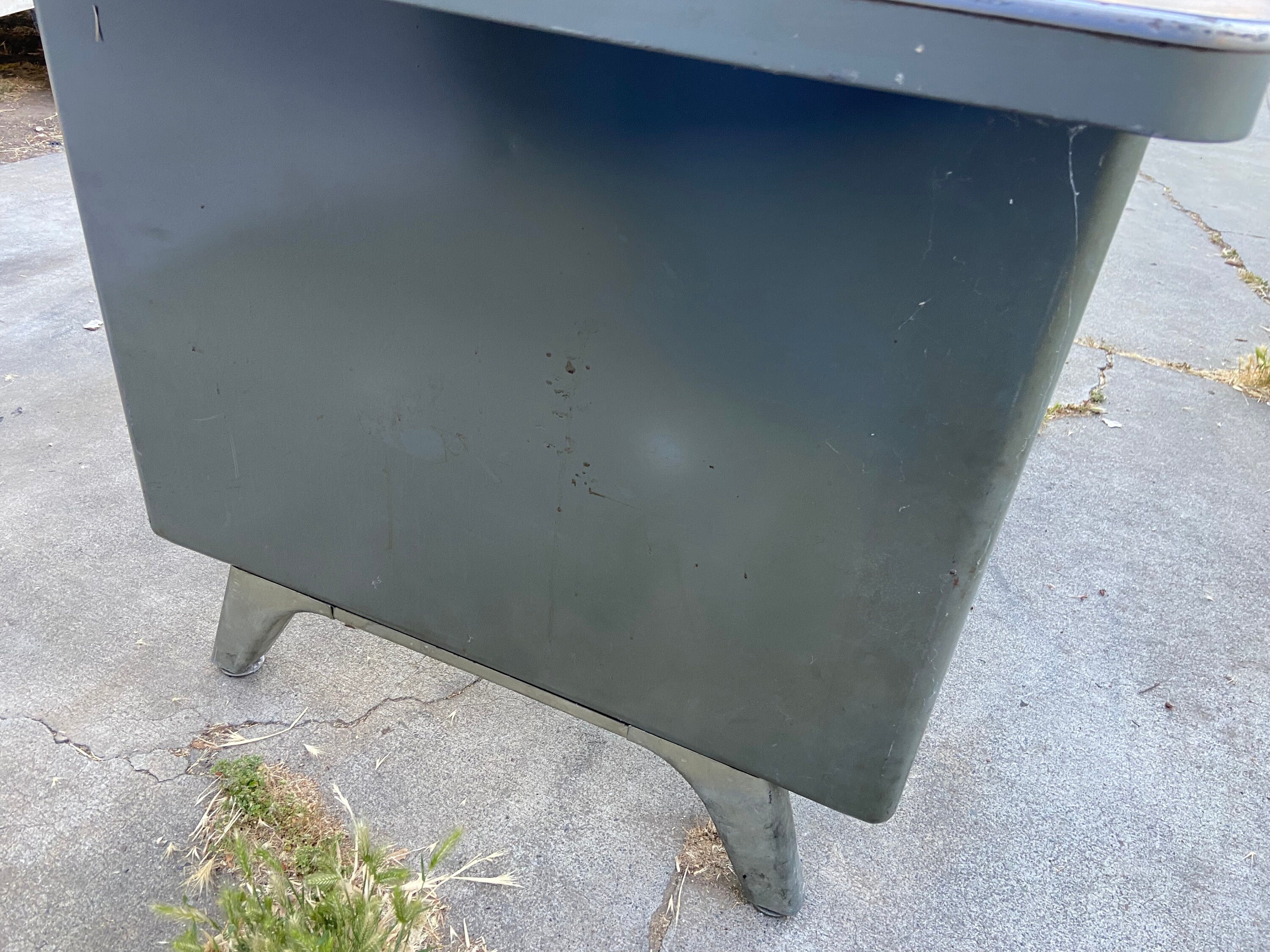 Cole Steel Vintage Metal Tanker Desk - Etsy