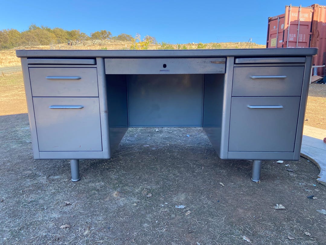 Steelcase Vintage Mid Century Modern Metal Tanker Desk - Etsy