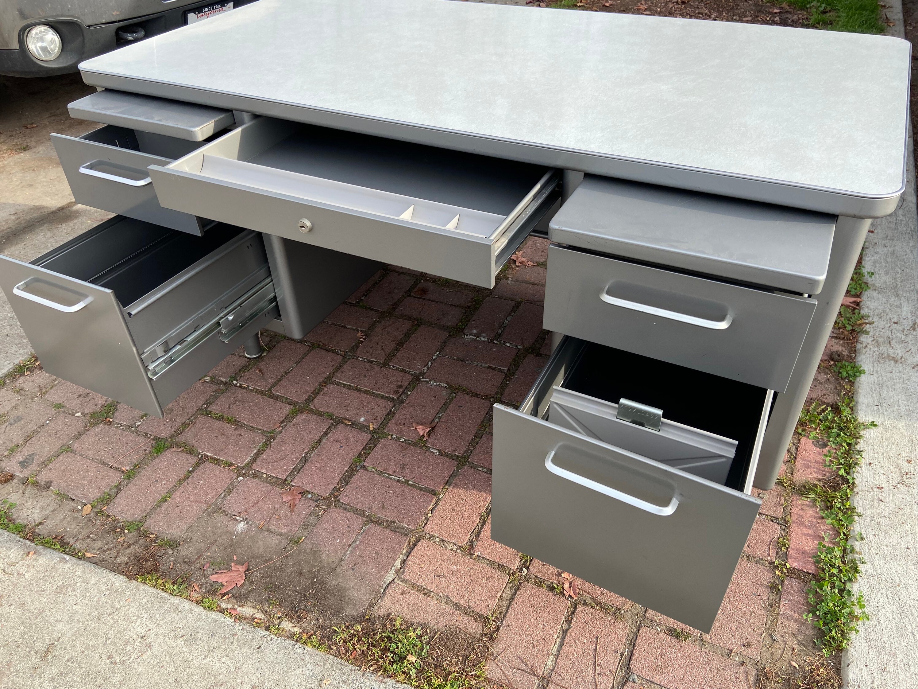 Steelcase Vintage Metal Tanker Desk - Etsy