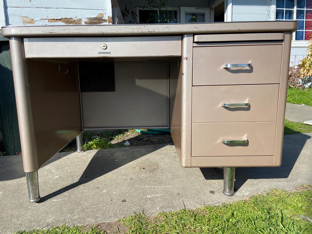 Steelcase Vintage Mid Century Modern Metal Tanker Desk - Etsy