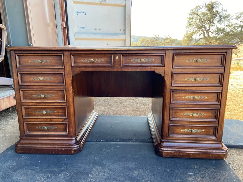 Vintage Hekman Leather Top Desk - Etsy