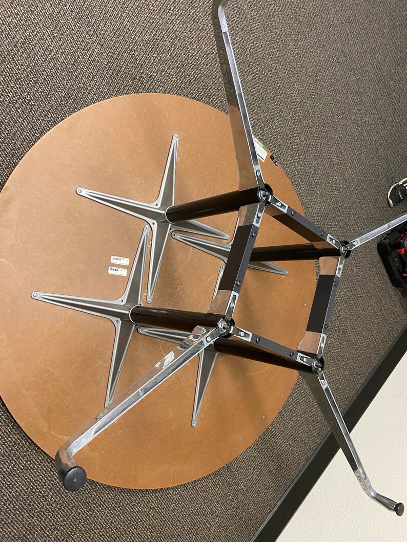 Vintage Herman Miller Eames Round Table - Etsy