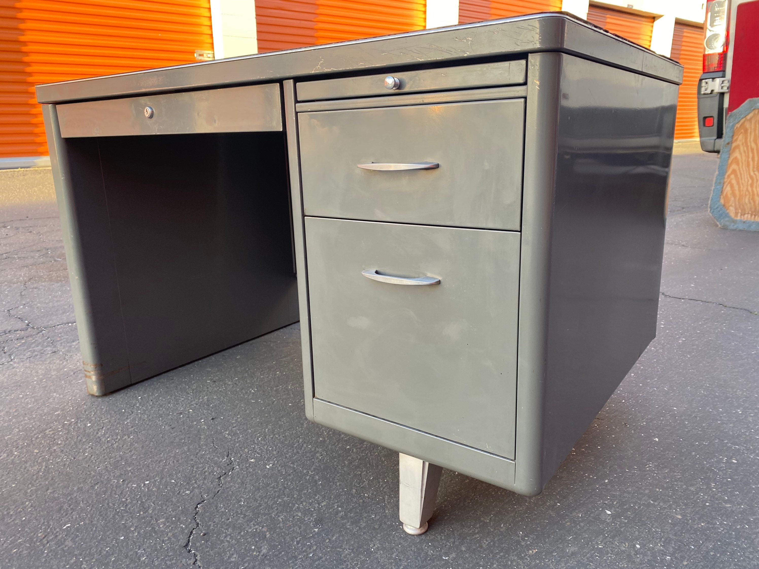 Vintage Metal Tanker Desk - Etsy