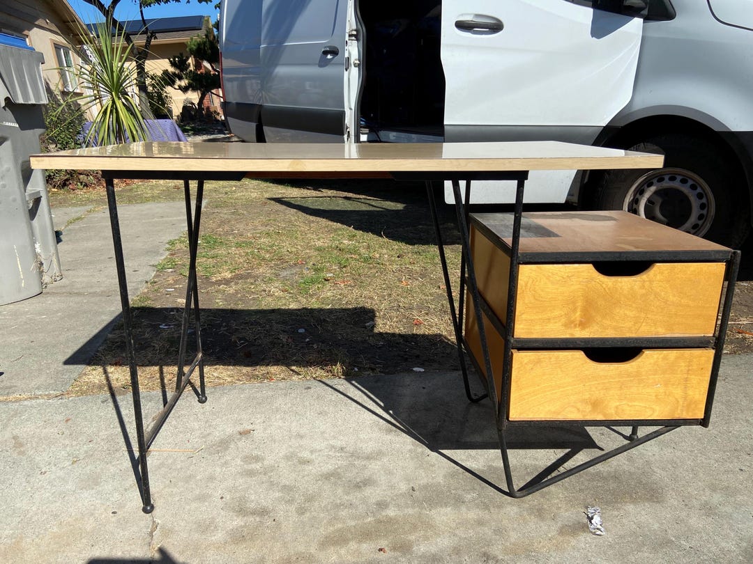 1950’s Floating Desk by D.R. Bates & Jackson Gregory Jr for Vista of ...