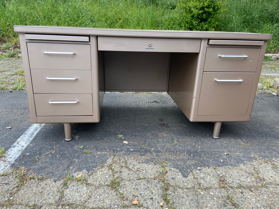 Steelcase Vintage Mid Century Modern Metal Tanker Desk - Etsy