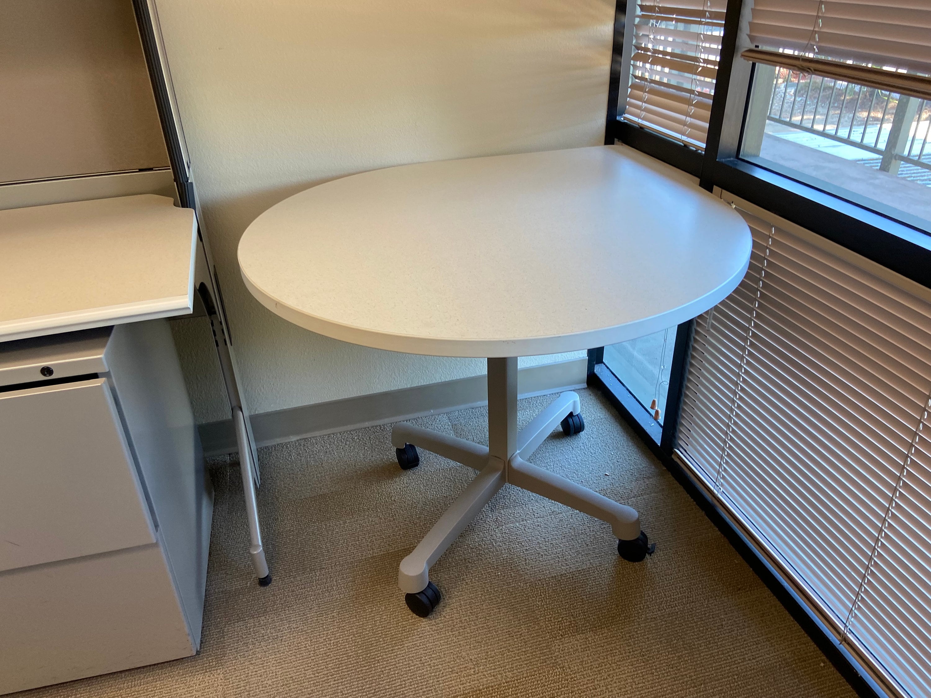 Herman Miller Tear Shaped Rolling Table - Etsy