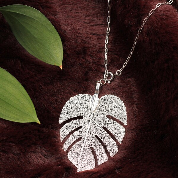 Monstera Necklace - Etsy