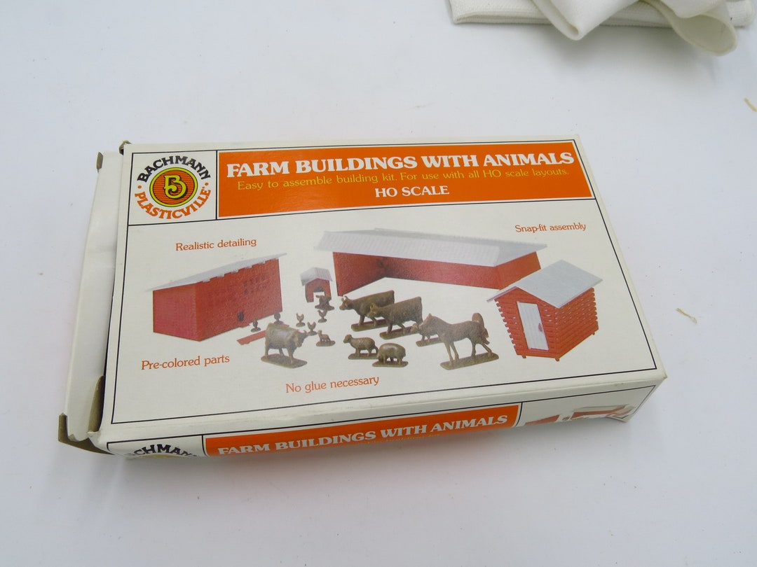 Farm Buildings With Animals HO Scale - Bachmann Plasticville - Box Has ...
