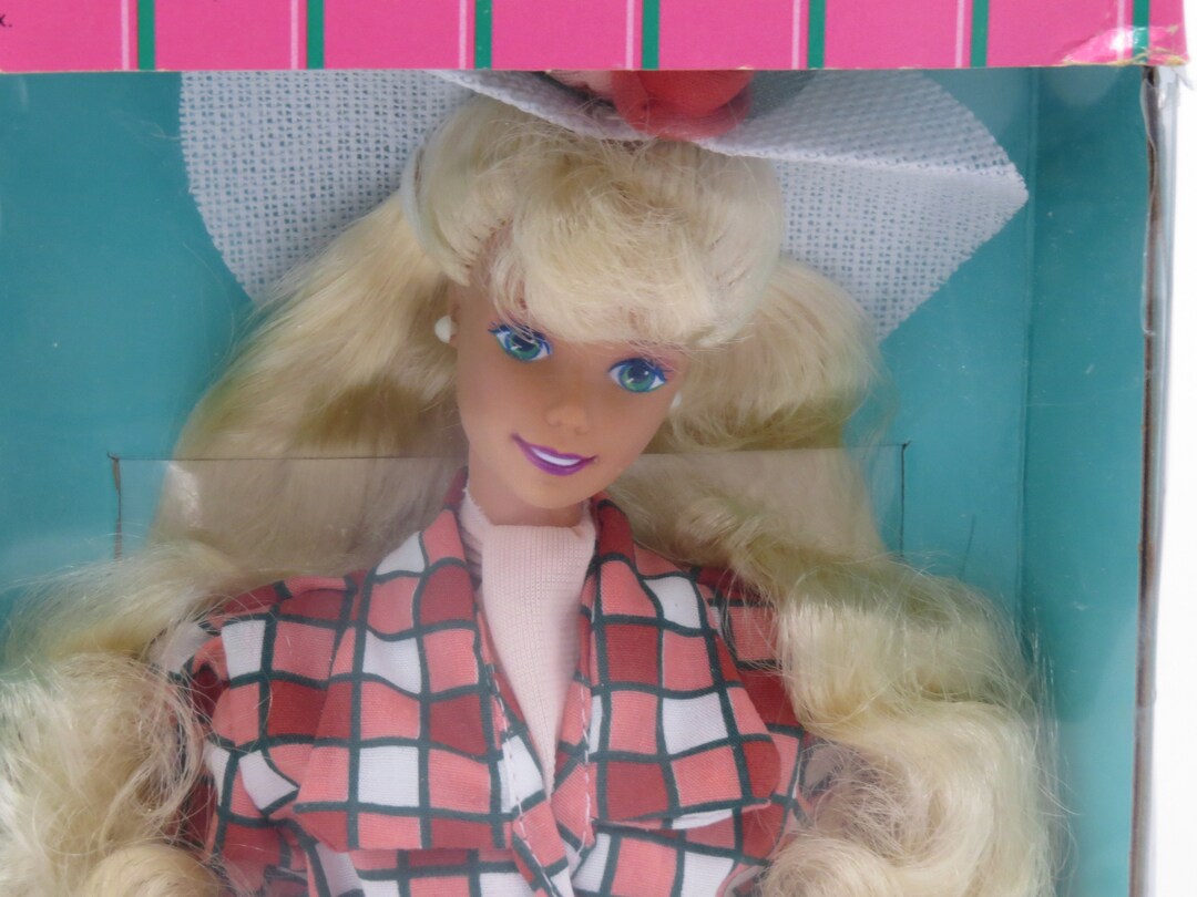 Barbie Pretty in Plaid Barbie-nib - Etsy