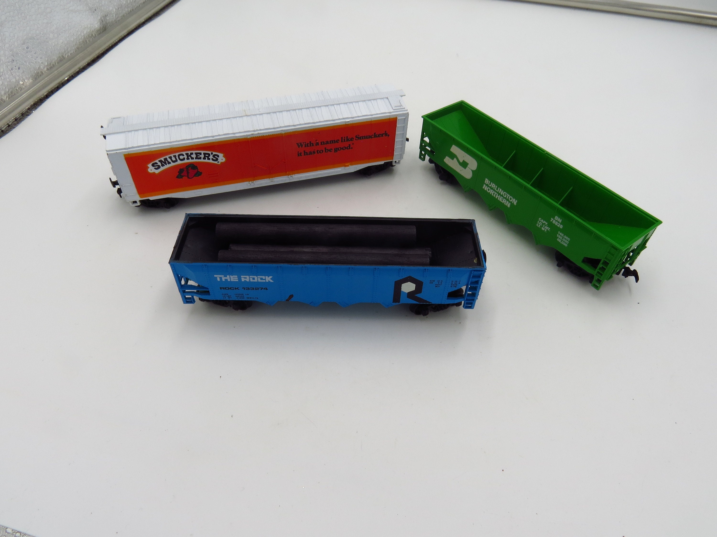 TYCO HO Coal Car, Smuckers Box Car, Rock Rail Car Boxes Have Slight ...