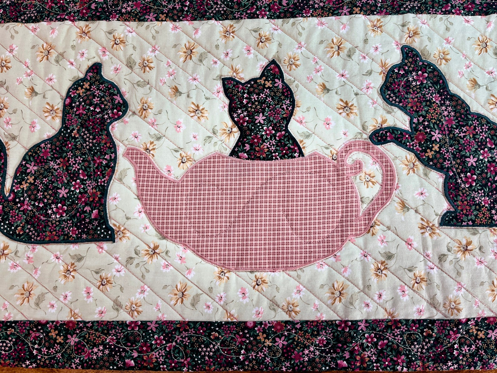 Cat Table Runner, Placemats Quilt Pattern - Kittens Tea Party - Fusible ...