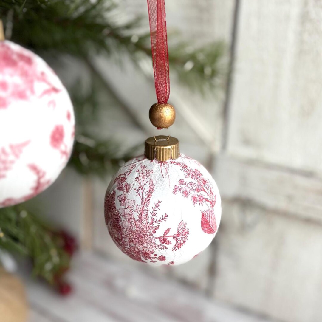 Sets of Red and White Handmade Christmas Ornaments, Toile Christmas ...