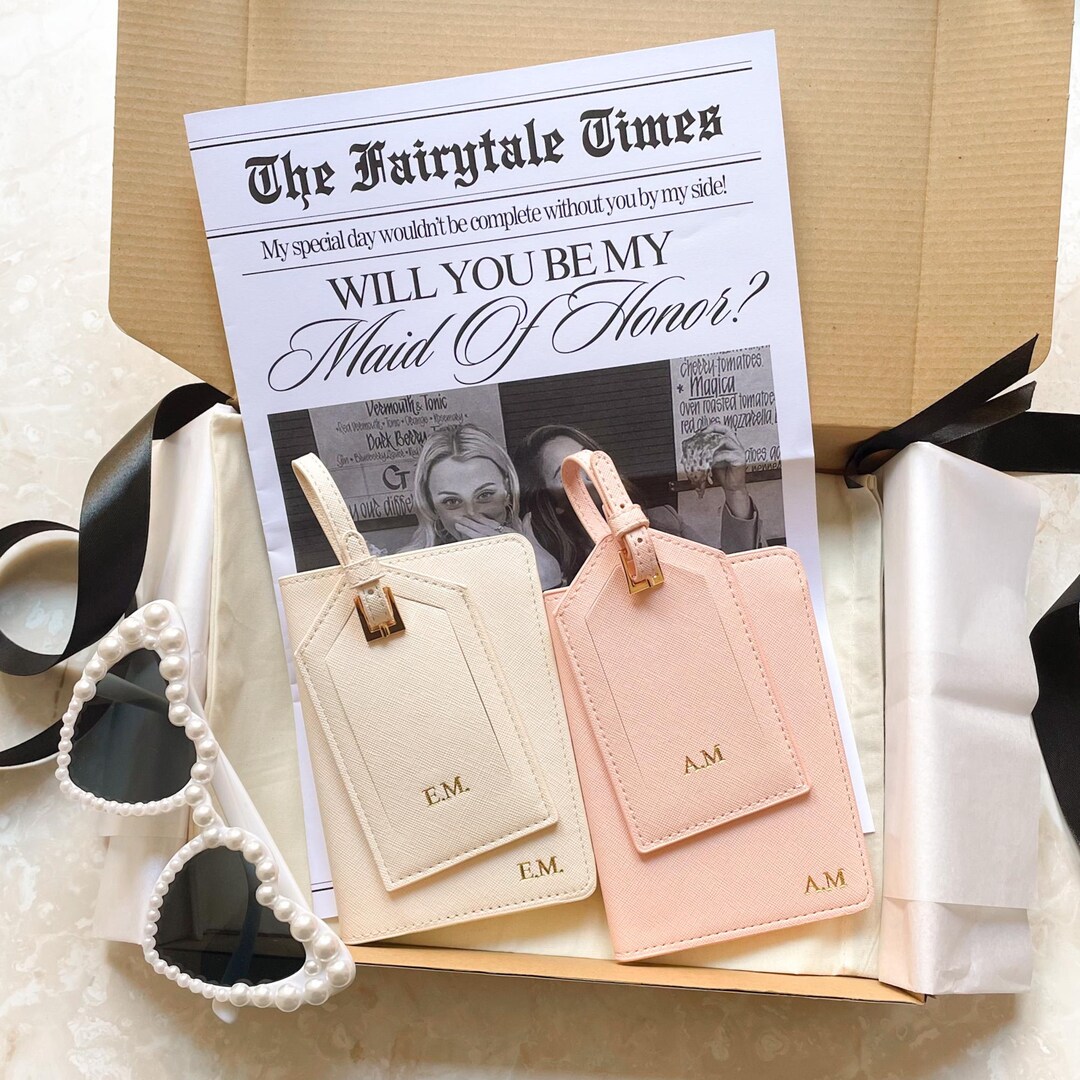 Maid of Honor Proposal Box: Personalized Passport Holder, Luggage Tag ...