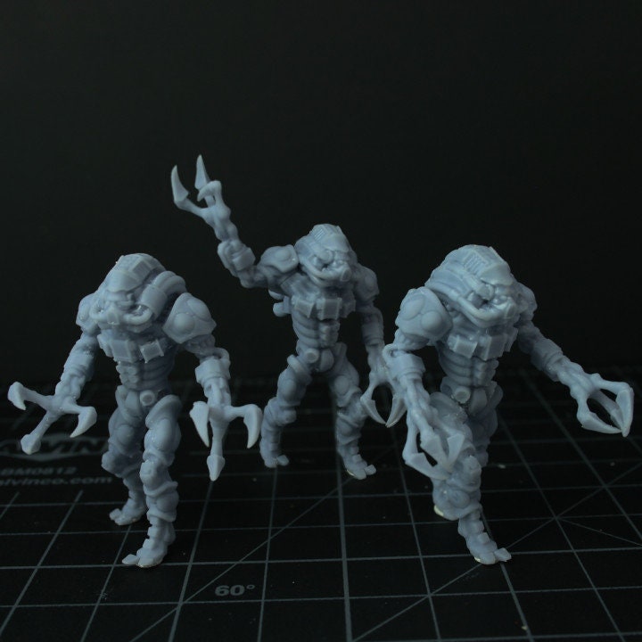 Cyborg Superchassis - 3d-printable STL Files | Dorkfactory Miniatures ...