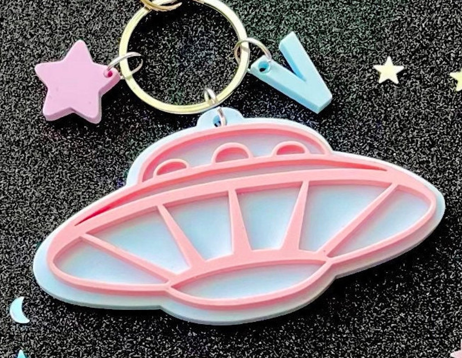 UFO Spaceship Keychain Pink Spaceship Keychain UFO Key - Etsy